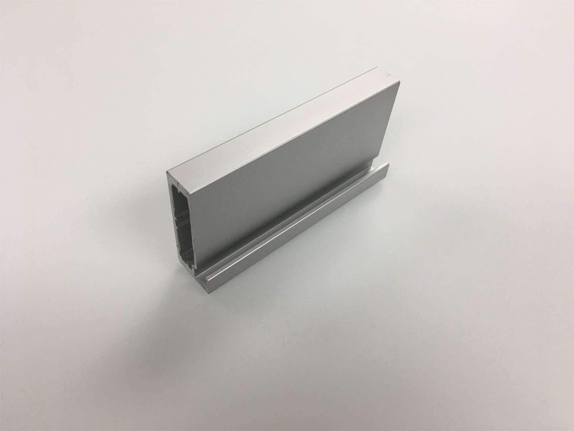 Modena Natural Aluminum Aluminum Profile Samples | Cronos Design