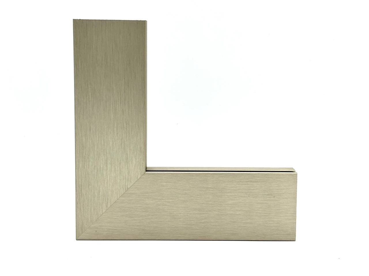 Vivaro Brushed Bronze Corner Aluminum Profile Samples | Cronos Design